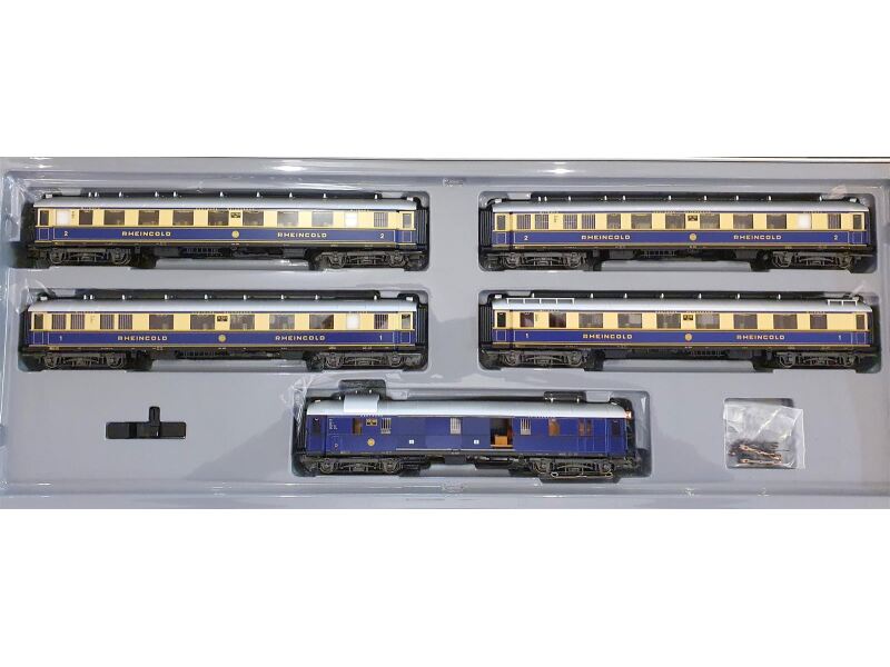 Märklin 4228 H0 Personenwagen-Set "Rheingold" 5-teilig, neuwertig in , 185,00