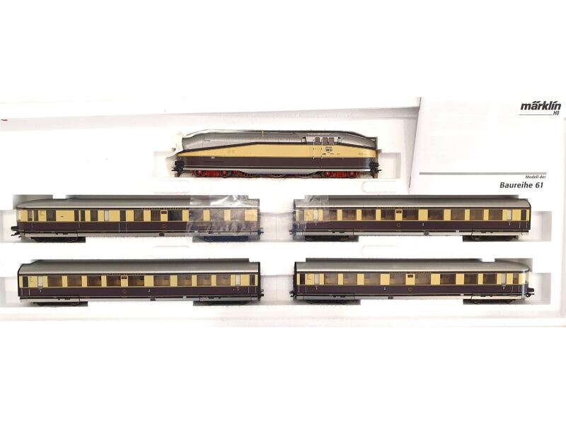 Märklin 26610 H0 Zugset BR 61 001 und 4 Wagen, mfx Sound AC, neuwerti ...